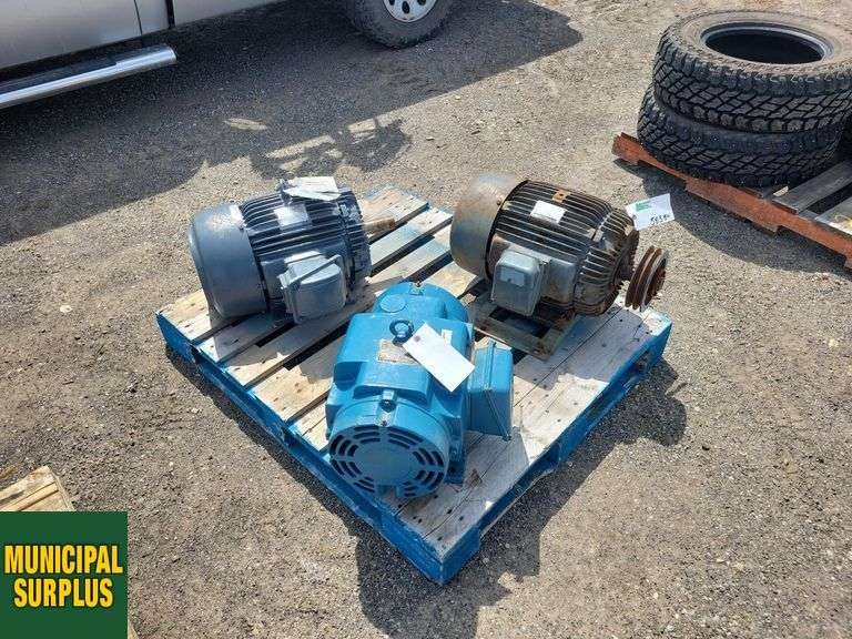 Multiple Industrial Electic Motors - Michener Allen Auctioneering Ltd