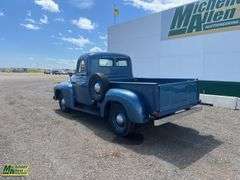 1952 International SD-220 1110 2 Door Pickup - Michener Allen ...