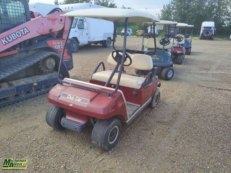 Non-Operable 2002 Club Car . . Golf Cart - Michener Allen Auctioneering Ltd