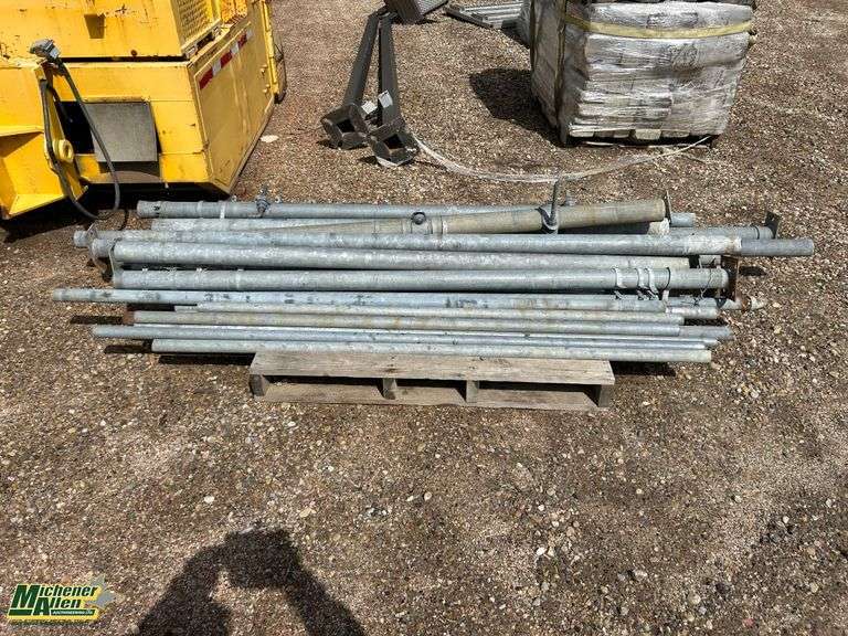 Galvanized Gate Posts - Michener Allen Auctioneering Ltd