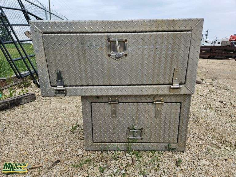 Service Body Tool Boxes - Michener Allen Auctioneering Ltd