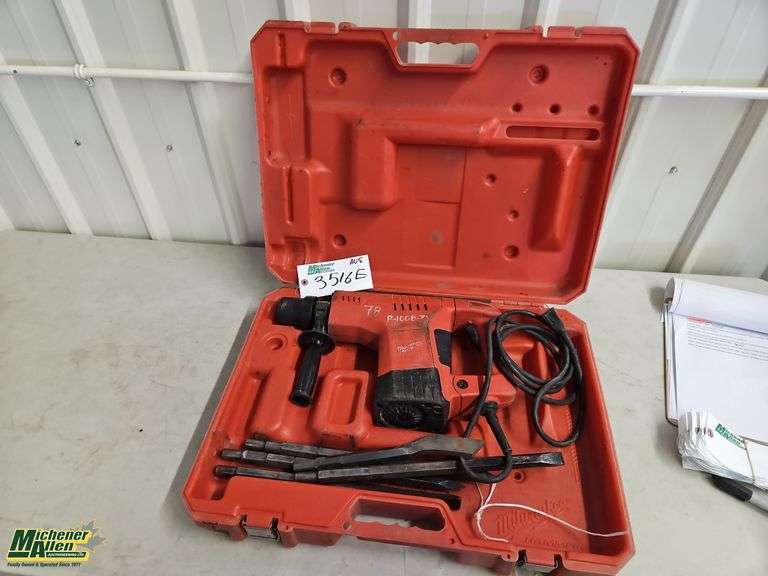 Milwaukee Hammer Drill 3/4in Spline Chuck with 2 Point Bits, 2 Chisel ...