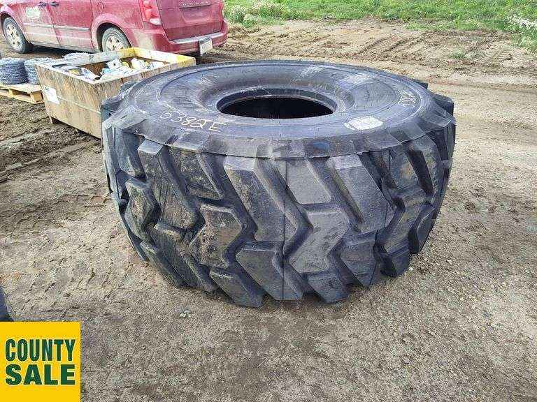 Unused Michelin Tire Sized 33.25R 29 XTS - Michener Allen Auctioneering Ltd
