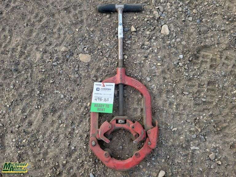 Hinged Pipe Cutter - Jardine Auctioneers Inc.