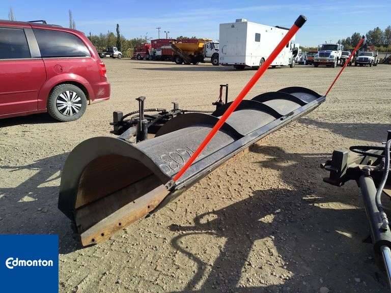 11ft Front Mount Plow - Michener Allen Auctioneering Ltd