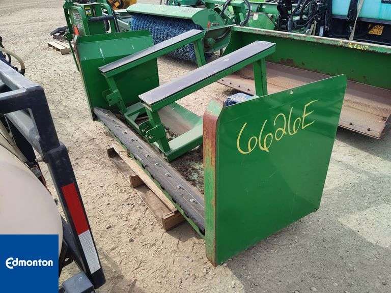 Frontier 80in Snow Push Attachment - Michener Allen Auctioneering Ltd