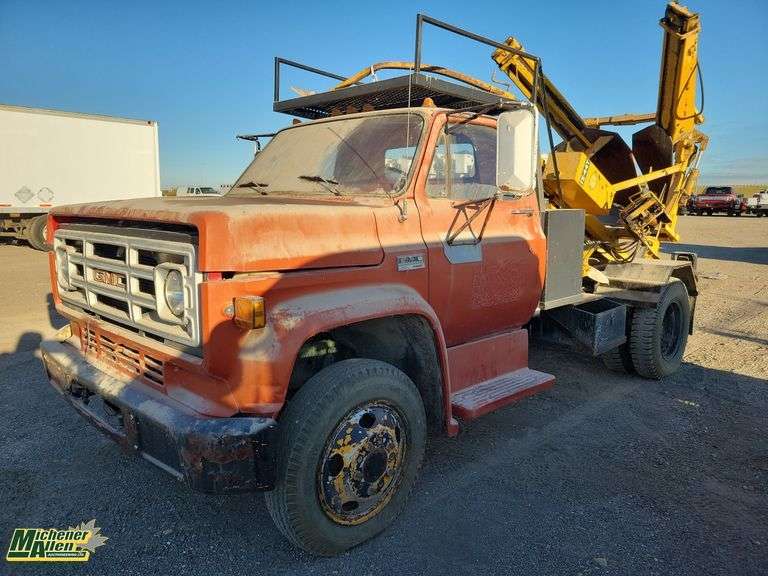 Tree spade Non-Operable 1978 SIERRA GMC 5000 S/A Service Truck ...