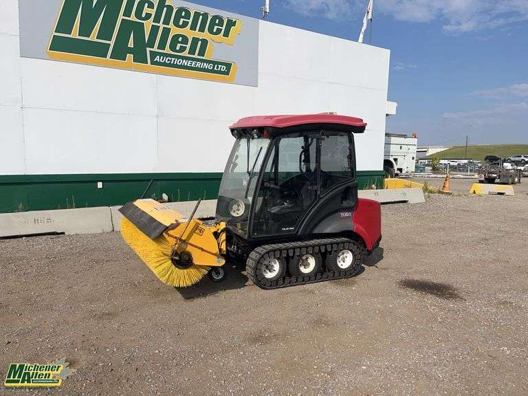 Toro Ground Master Sweeper - Michener Allen Auctioneering Ltd