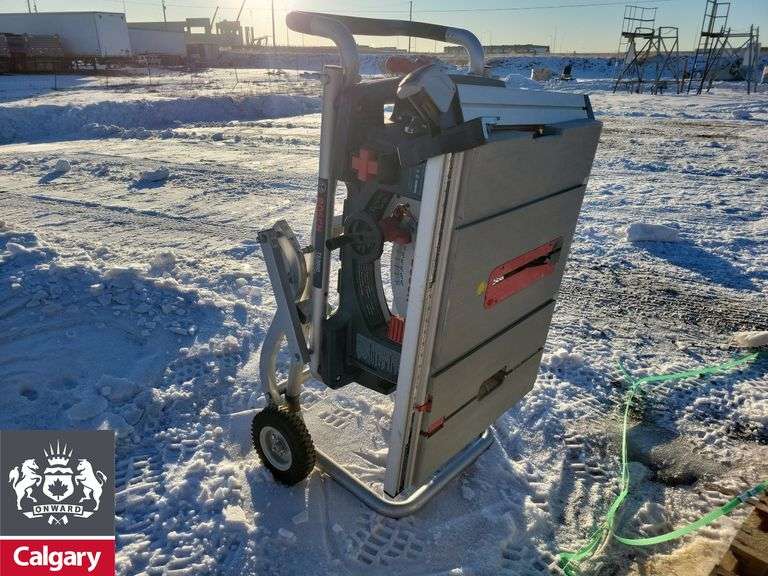 Bosch table saw 10" - Michener Allen Auctioneering Ltd