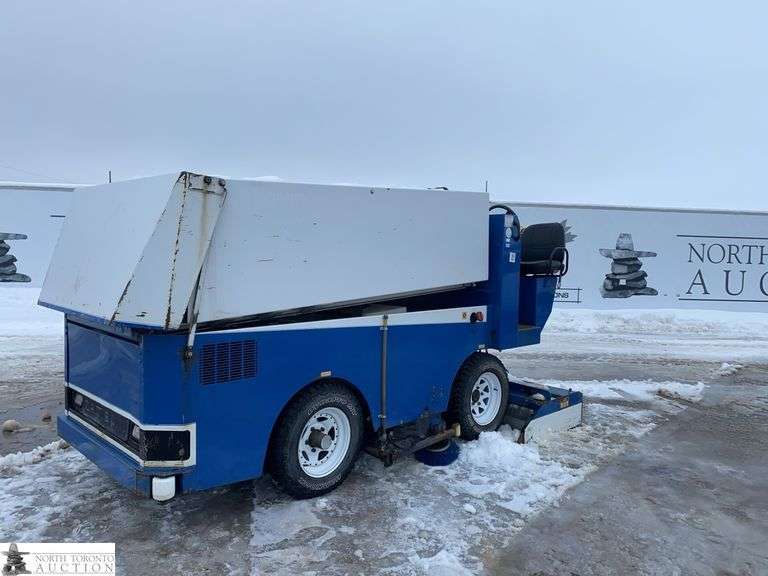 2010 Zamboni 445 - North Toronto Auction
