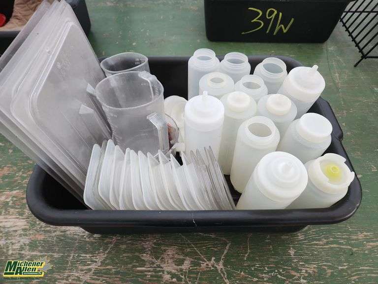 Bin Of Assorted Plastic Kitchen Articles - Michener Allen Auctioneering Ltd