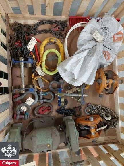 1 crate of Various lifting equipment - Michener Allen Auctioneering Ltd