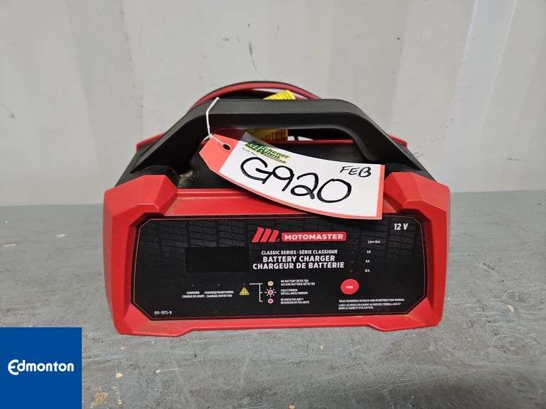 Motomaster Battery Charger - Qty 1 - Michener Allen Auctioneering Ltd