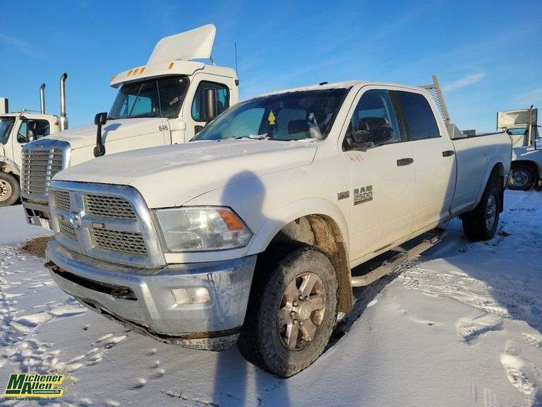 Non-Operable 2014 Ram 2500 4x4 SLT 4dr Crew Cab 8 ft. LB Pickup 4x4 ...