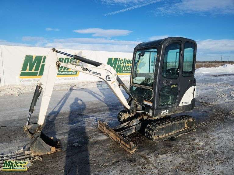2013 Bobcat 324 Mini Excavator - Michener Allen Auctioneering Ltd