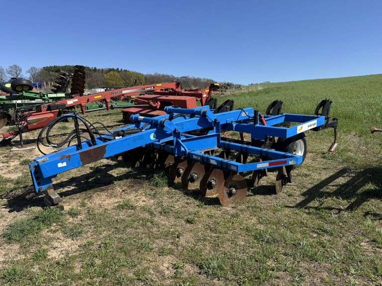 DMI 527 ECOLO-TIGER DISC RIPPER - Miedema Auctioneering