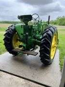 John Deere 620 Tractor - Miedema Auctioneering