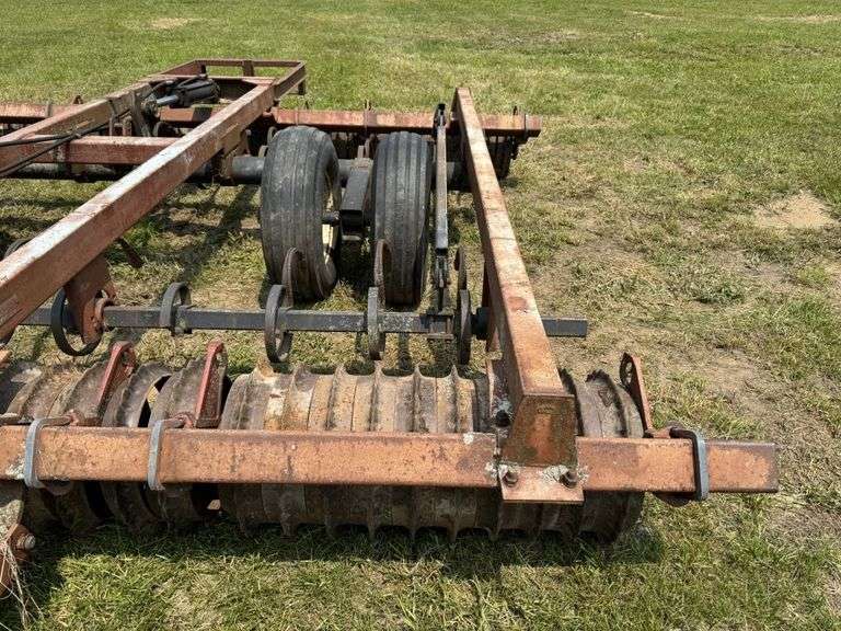 CASE IH 415 CULTIMULCHER - Miedema Auctioneering