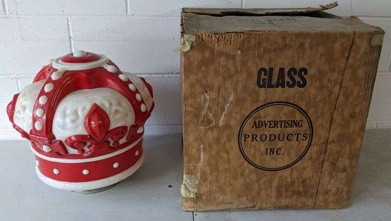 STANDARD OIL CO RED CROWN GAS PUMP GLOBE - Millers Auction Co.
