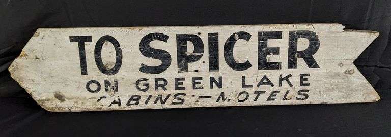 WOOD ARROW SIGN TO SPICER (MINNESOTA) ON GREEN LAKE CABINS - MOTELS ...
