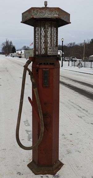 RARE- MILWAUKEE TANK WORKS 5 GAL VISIBLE GAS PUMP MILWAUKEE WISCONSIN ...