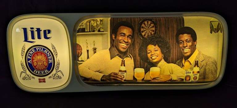MILLER LITE BEER LIGHTED SIGN - Millers Auction Co.