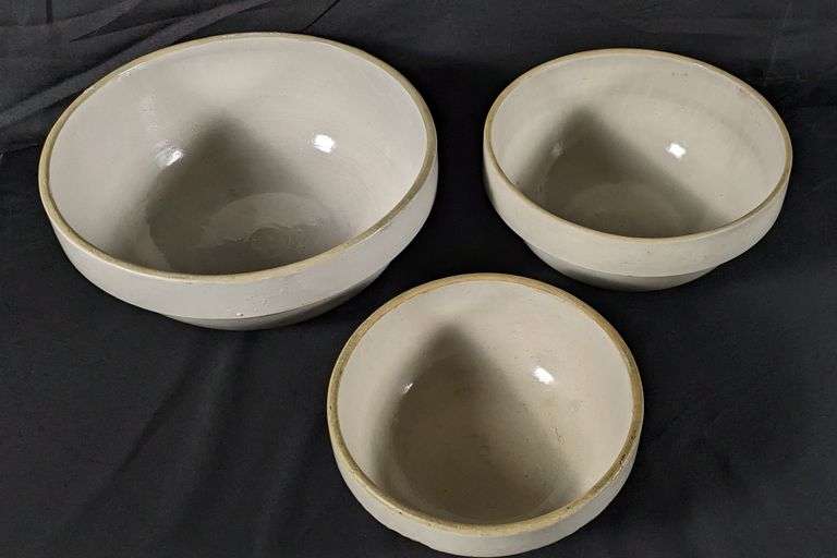 3 BOTTOM SIGNED RED WING STONEWARE COMPANY MILK PAN BOWLS 15" 12" 10 ...