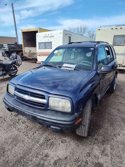 2001 Chevrolet Tracker - McLaughlin Auctioneers, LLC- mc-bid.com