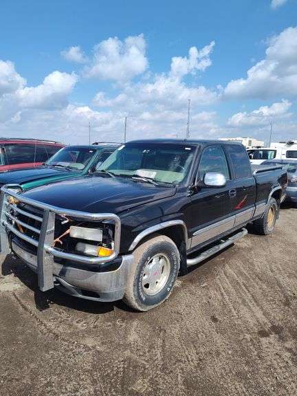 2002 GMC Sierra - McLaughlin Auctioneers, LLC- mc-bid.com