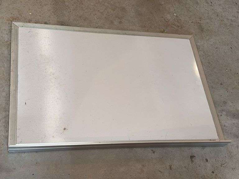Quartet. Dry race board. - McLaughlin Auctioneers, LLC- mc-bid.com