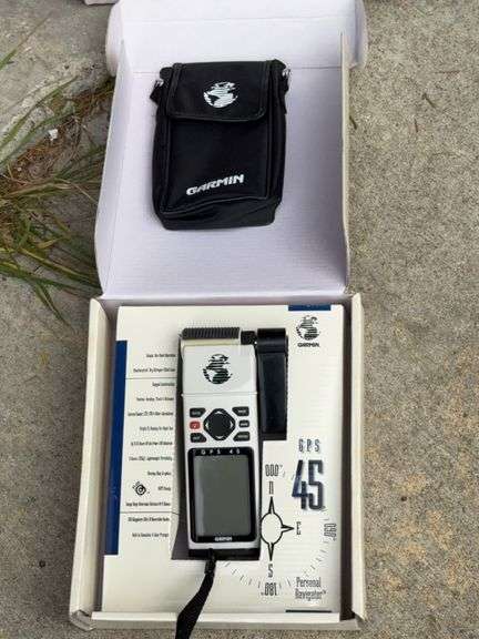 Garmin 45 personal navigator - McLaughlin Auctioneers, LLC- mc-bid.com