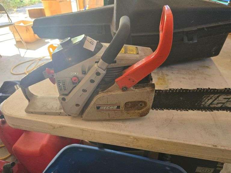 Echo CS-5000 Gas Chainsaw, 20" Bar, 49.3cc Engine, Includes Case ...