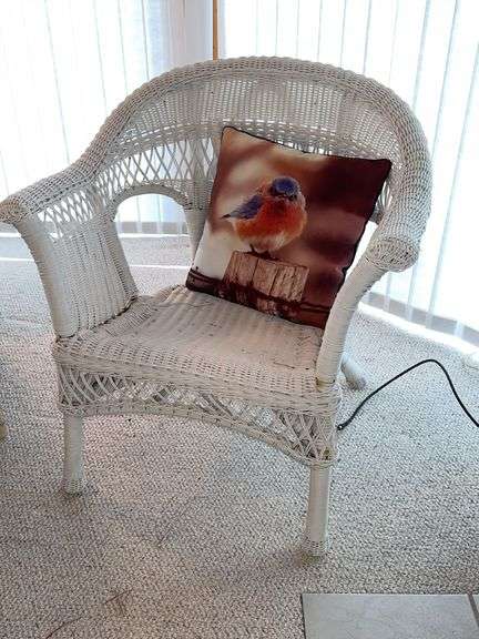 Wicker chair, bird pillow - McLaughlin Auctioneers, LLC- mc-bid.com