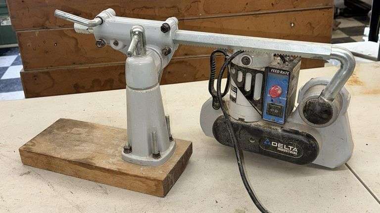 Delta 36-865 Versa Feeder Power Feeder, 120V, 10-46 ft/min - McLaughlin ...