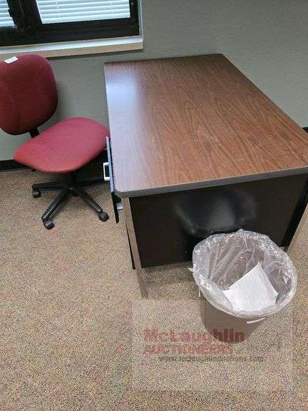 Office Desk with chair and garbage can - McLaughlin Auctioneers, LLC ...