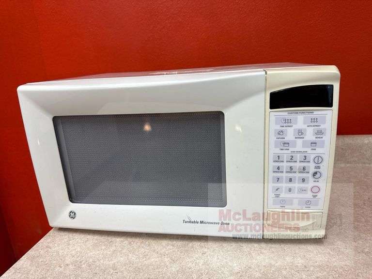 GE 1.1 cu ft Turntable Microwave Oven, 1100 Watts, White - McLaughlin ...
