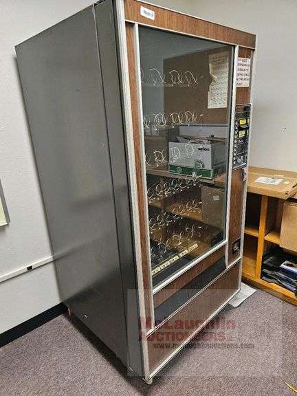 Vending Machine with Coin and Bill Acceptor, Push-Button Selection, Spiral Dispensers ...