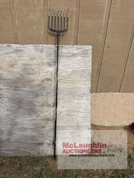 7-Tine Frog Gigging Spear with Metal Handle, 6 ft Length - McLaughlin ...