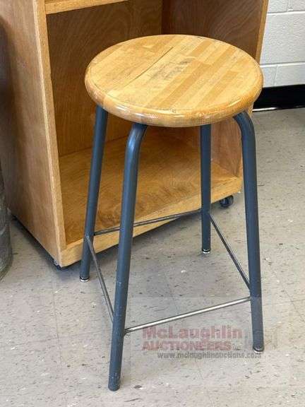 Podium, Stool and Tall Trash Can - McLaughlin Auctioneers, LLC- mc-bid.com