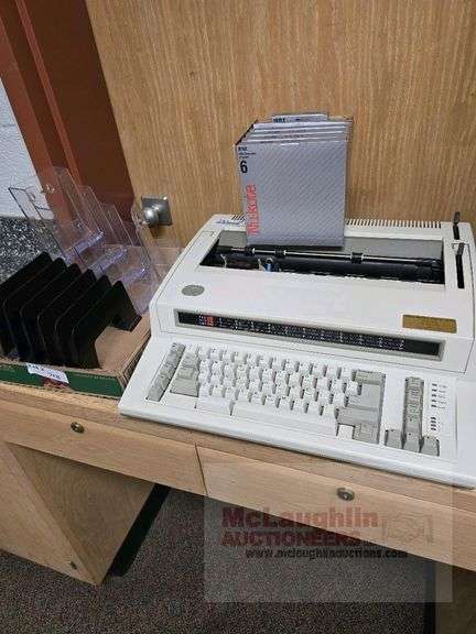 IBM Wheelwriter Electric Typewriter, Model 3, 5, and 6, Serial 11 ...