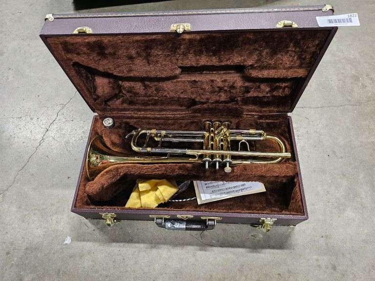 Accent Trumpet with Hard Case - McLaughlin Auctioneers, LLC- mc-bid.com