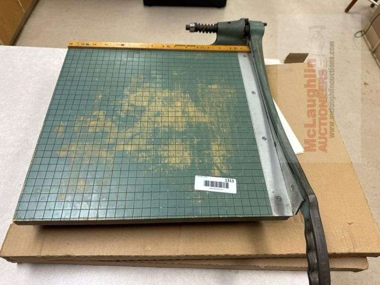Heavy Duty Paper Cutter with Grid Base, Serial 5223, Metal Construction ...