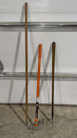 Pipe Bender with Orange Handle and Wooden Handle, 90 Degree Bend ...