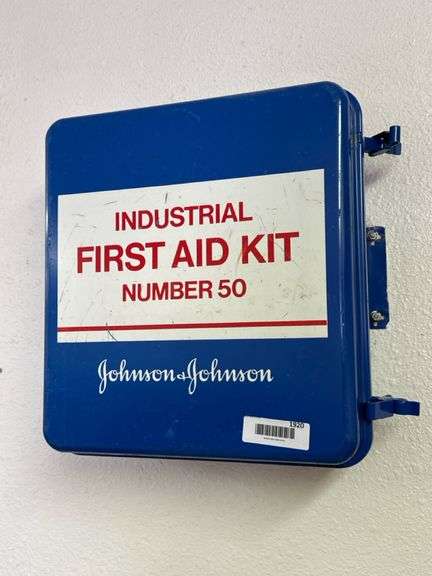 Johnson & Johnson Industrial First Aid Kit Number 50, Wall-Mountable ...