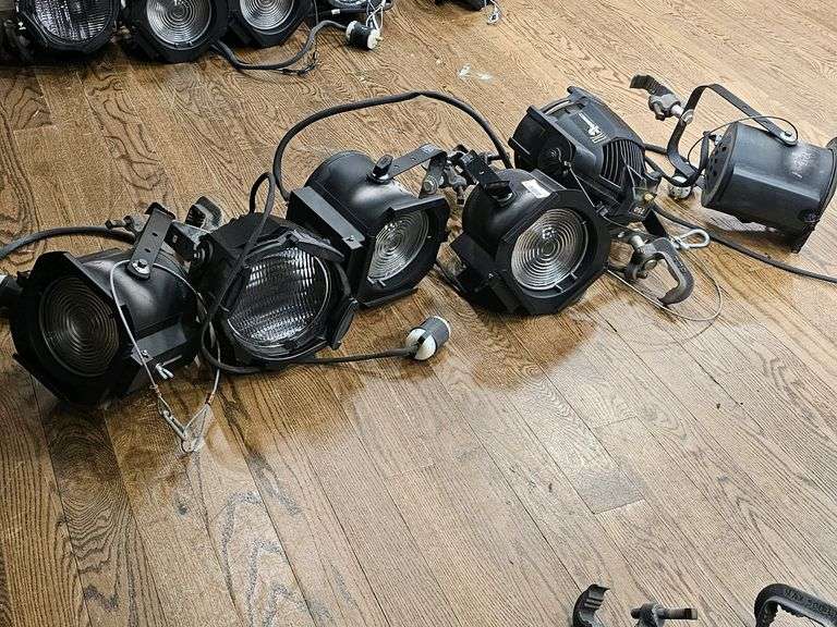 Altman 6" Fresnel Lights, 500W, Tungsten Halogen - McLaughlin ...