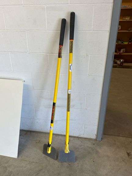 Structron Asphalt Lute/Rake, Fiberglass Handle, ProGrip, Made in USA ...