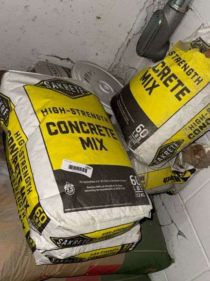 Sakrete High-Strength Concrete Mix and Holcim Type I Portland Cement ...