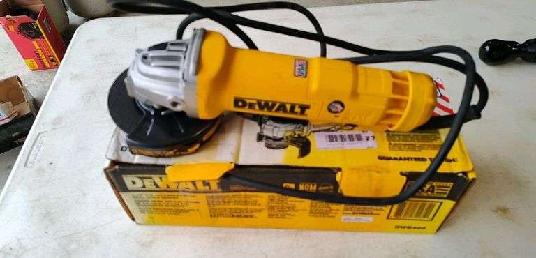 DeWalt DWE402 Angle Grinder, 11 Amps, 11,000 RPM, 4-1/2" Disc ...