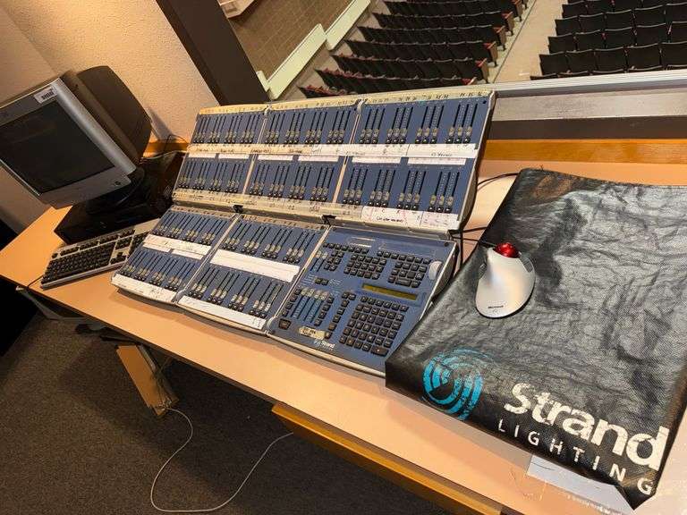 Strand Theatrcal Lighting Control system - McLaughlin Auctioneers, LLC ...