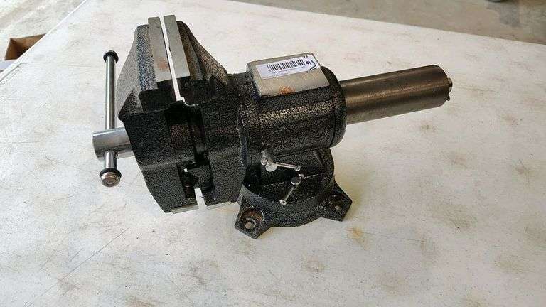 Heavy Duty Bench Vise, 4" Jaw Width, 6" Opening Capacity, Cast Iron ...